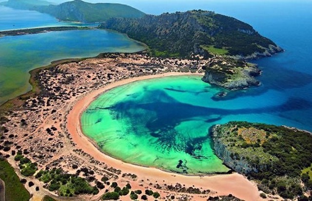 Omega Beach : one of the most beautiful beaches in the Mediterranean